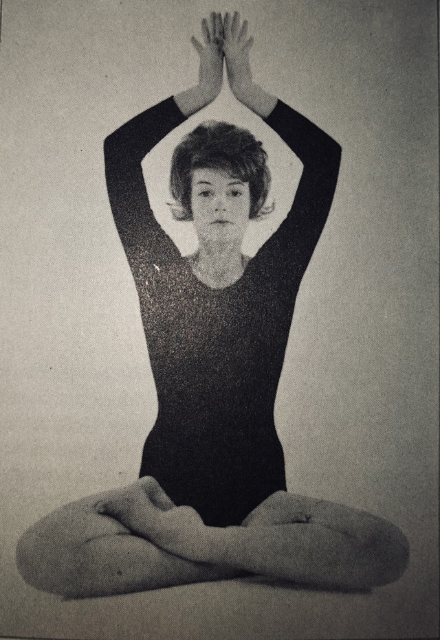 The Secret to Women’s Exercise Routine in the 1950’s – Ridiculously Retro